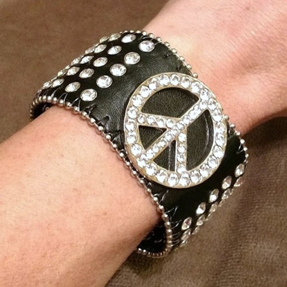 Jewelry | Leather Glass Stone Designer Style Cuff | Poshmark